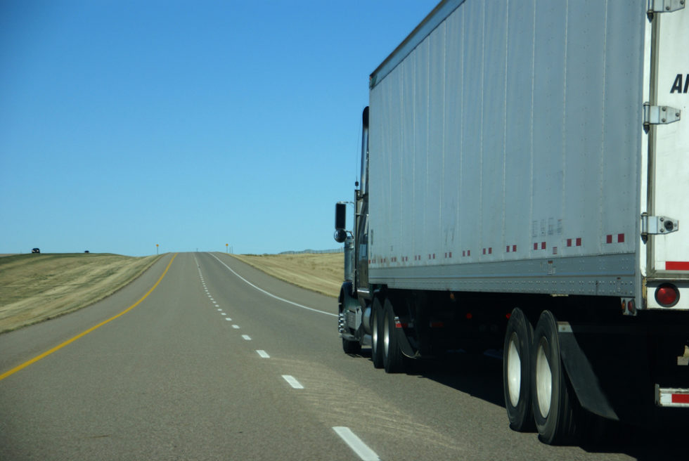 Pourquoi travailler dans le secteur du transport routier au Canada ...
